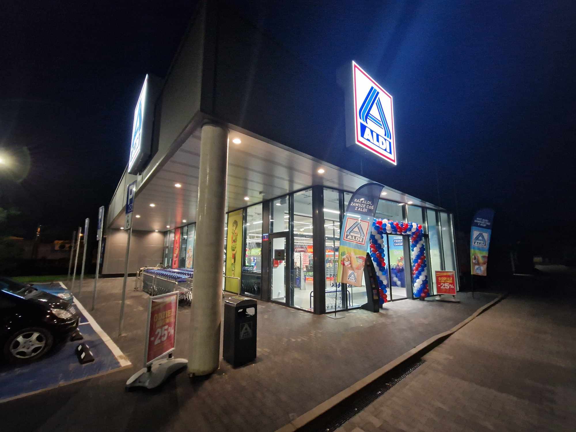ALDI otwarty- tłumów nie było - wrzuc.info
