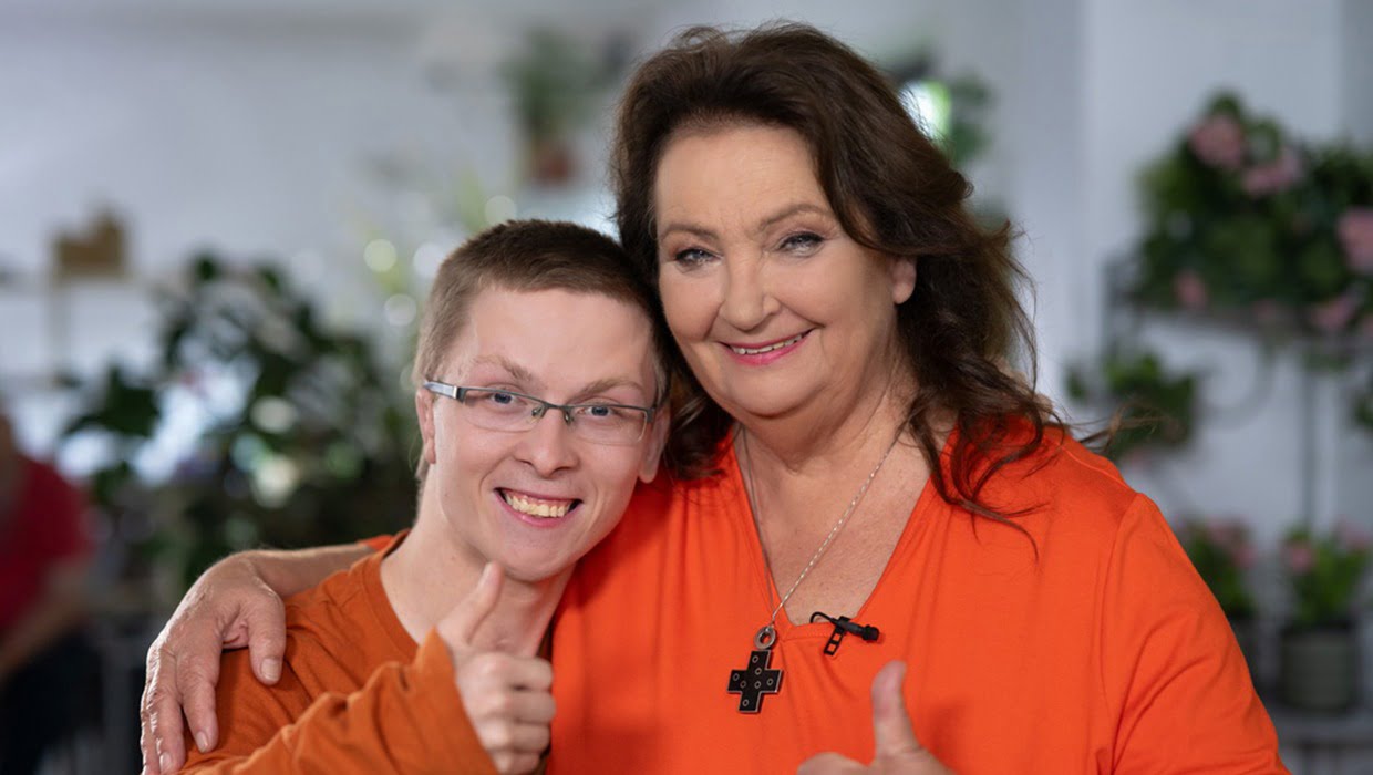 Anna Dymna spotkała się z Kamilem cierpiącym na mikrocję - wrzuc.info